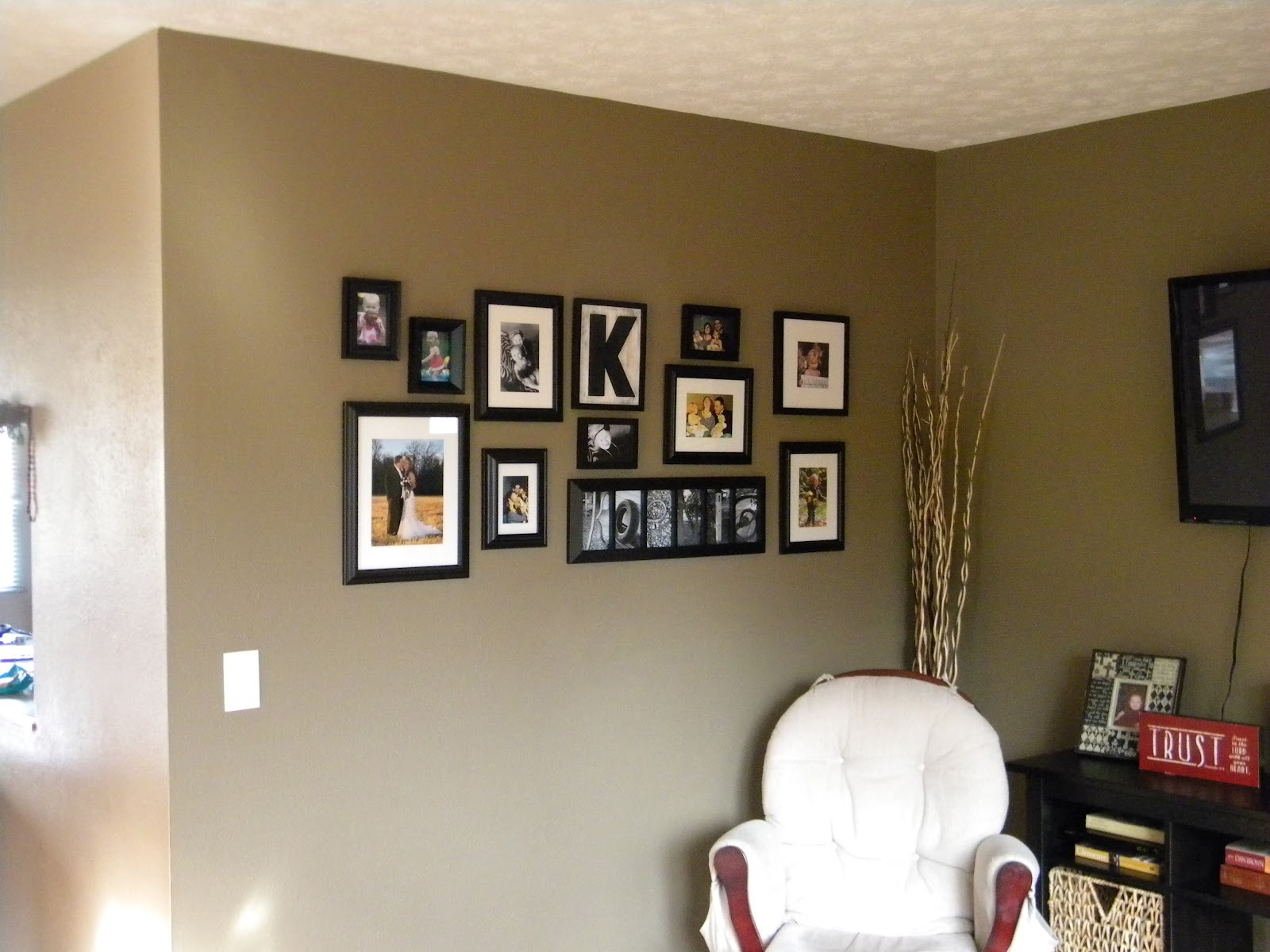 Well Rounded: Photo Wall